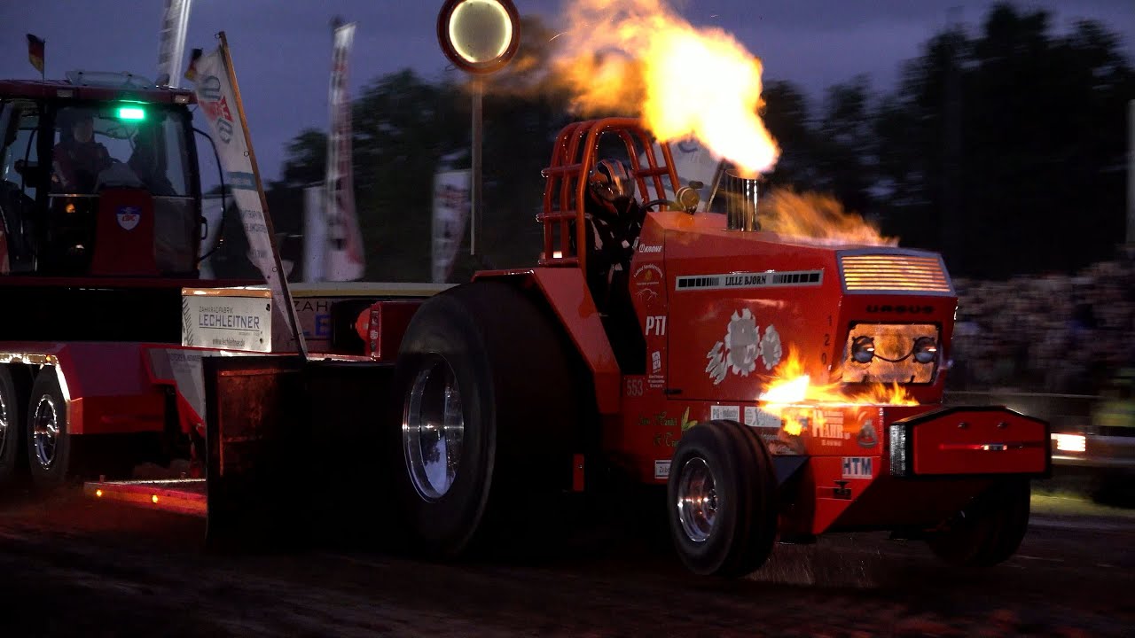 Limited Super Stock Tractor Pulling Volkmarst 2023 by MrJo - YouTube