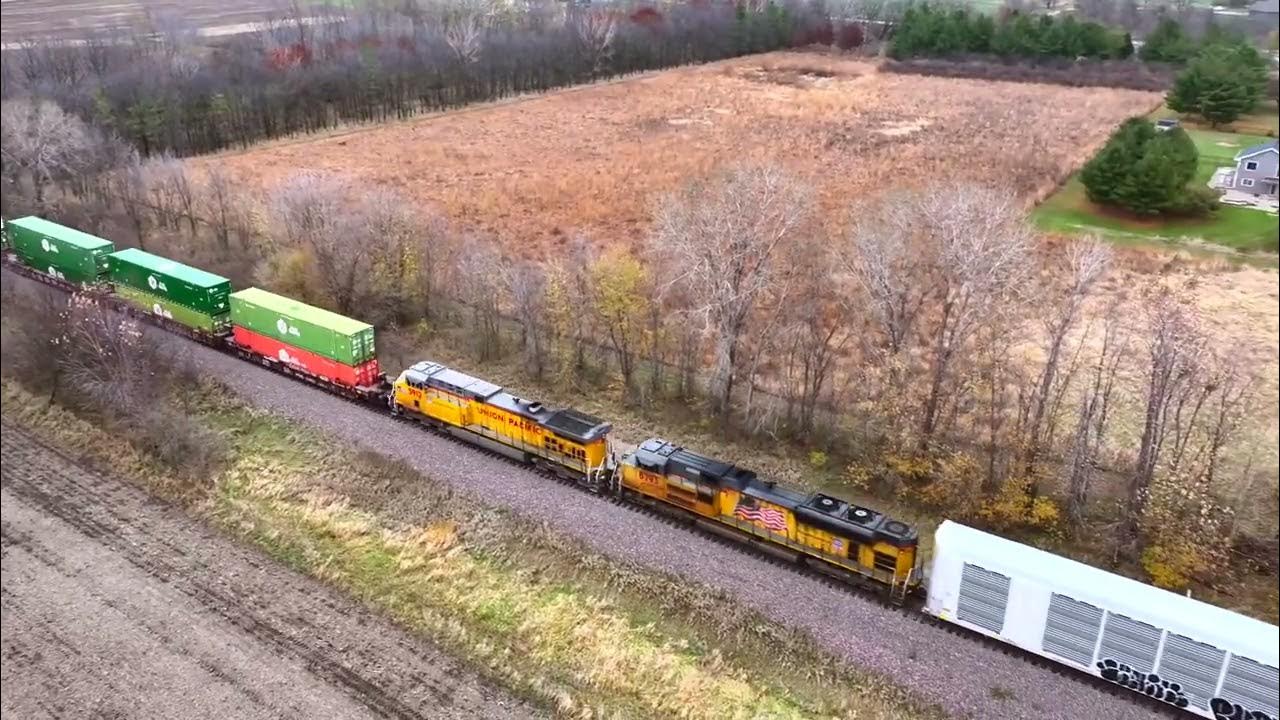 Drone video of southbound UP stack train on the Spine Line - YouTube