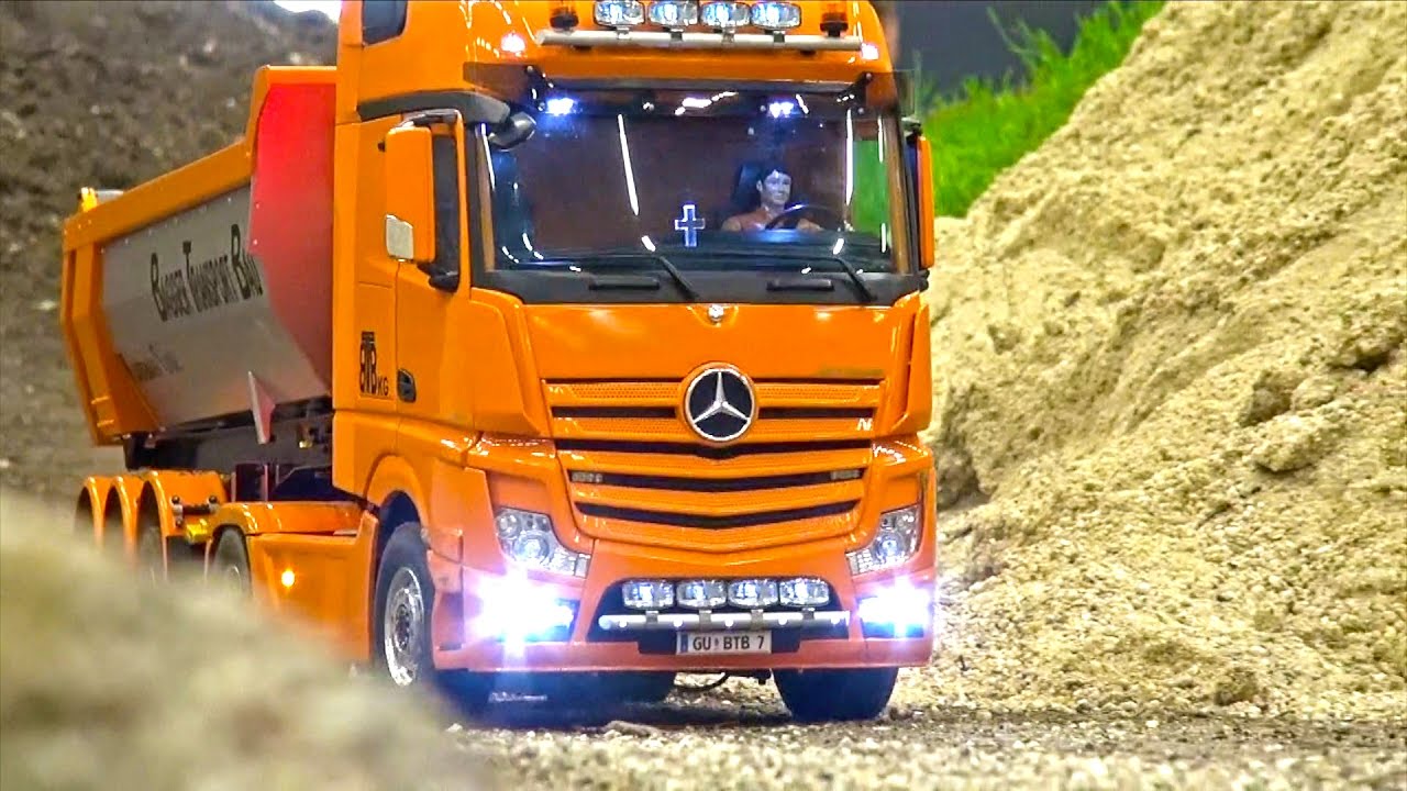 RC Truck Action - Big Music Parade - Construction Site - Modellbau Wels ...