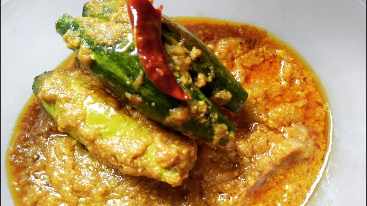 Doi Potol - Popular Bengali Spicy Delicious Dahi Parwal Recipe - YouTube