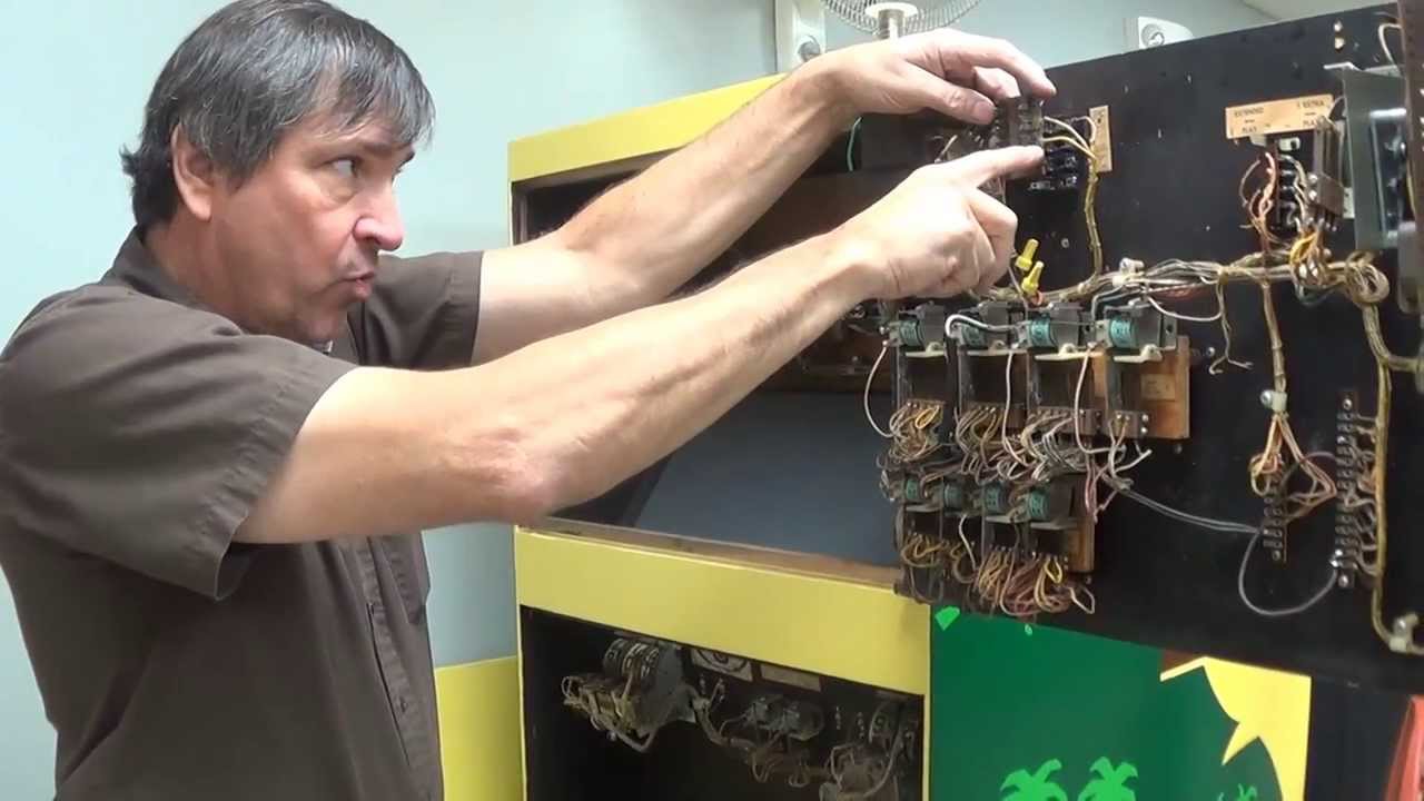 Ray's Pinball Tech Tips #19 - EM Gun Games - YouTube