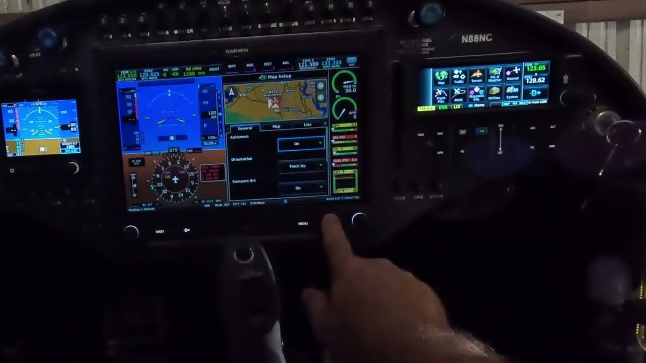 A look at the IFR Panel in the CubCrafters Carbon Cub FX-3 (Garmin G5 ...