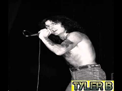 AC/DC (Live) August 24, 1977 - Palladium, New York, NY, USA 🔊 - YouTube