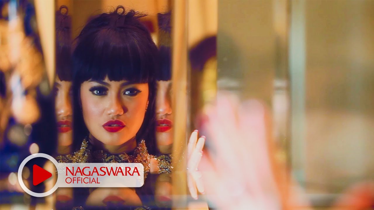 Uchi Tjan - Hatiku Bukan Batu - Official Music Video HD - NAGASWARA ...