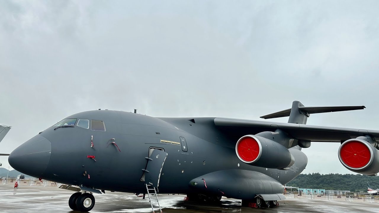 Y-20 transport aircraft arrives at Airshow China 2022 - YouTube