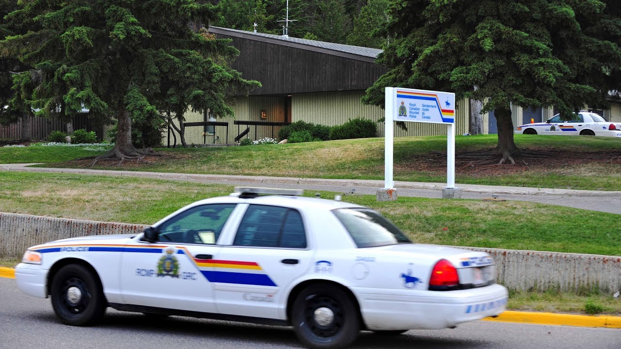 Jasper RCMP Investigate multiple fatality collision - YouTube