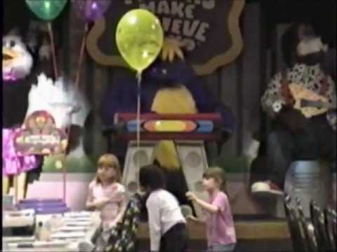 Chuck E Cheese Springfield January 2003: Larger Than Life/Chuck E