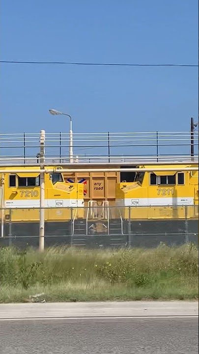 UP 7788 West With EMDX 7210 & EMDX 7211 Trailing In Kirby Yard 6/25/23#railfan #unionpacific # ...