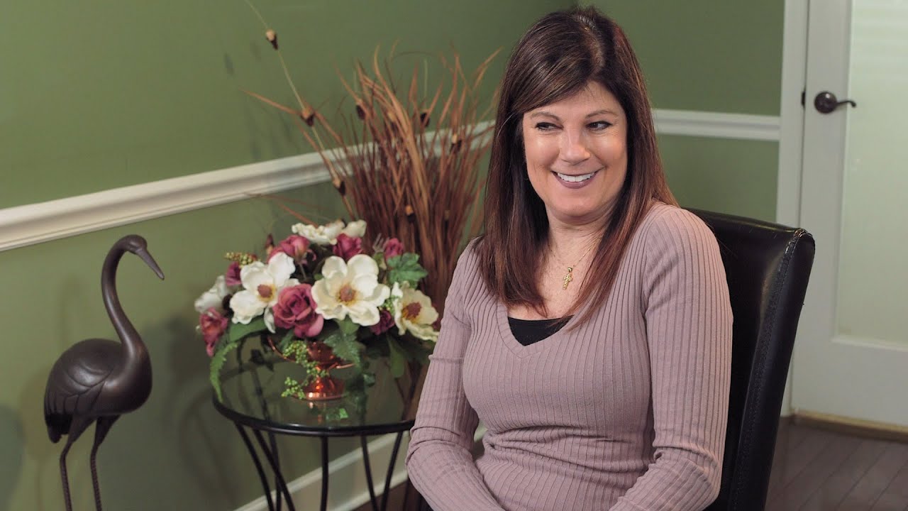 Kathy N. talks about her Dental Implant - YouTube