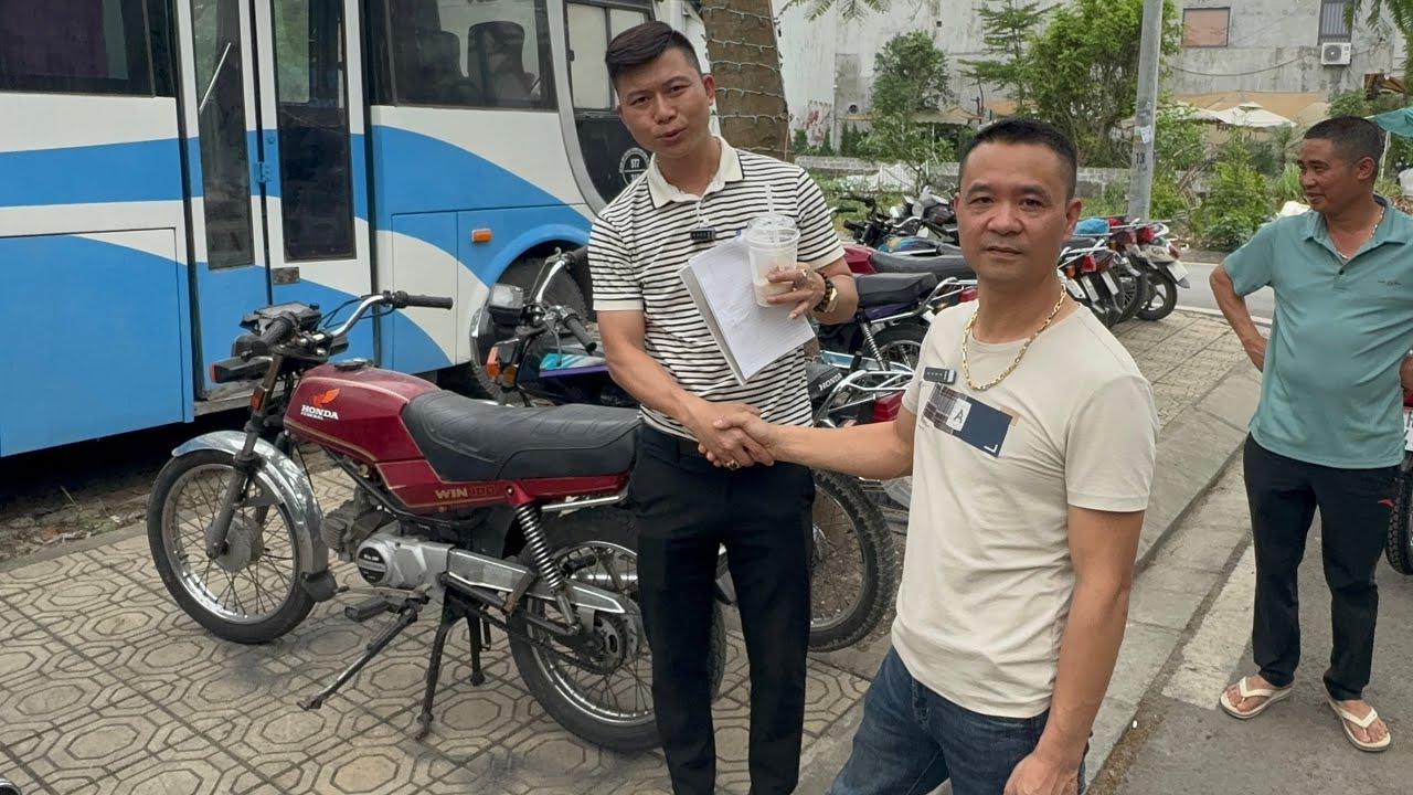 Khách đến mua xe win 100 em tư vấn kịch tính luôn ạ ae cùng xem cái kết ...