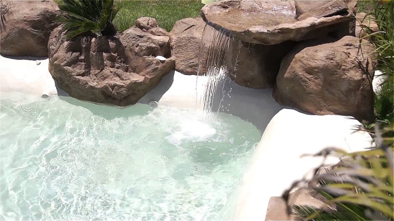 Cristal Pool - YouTube