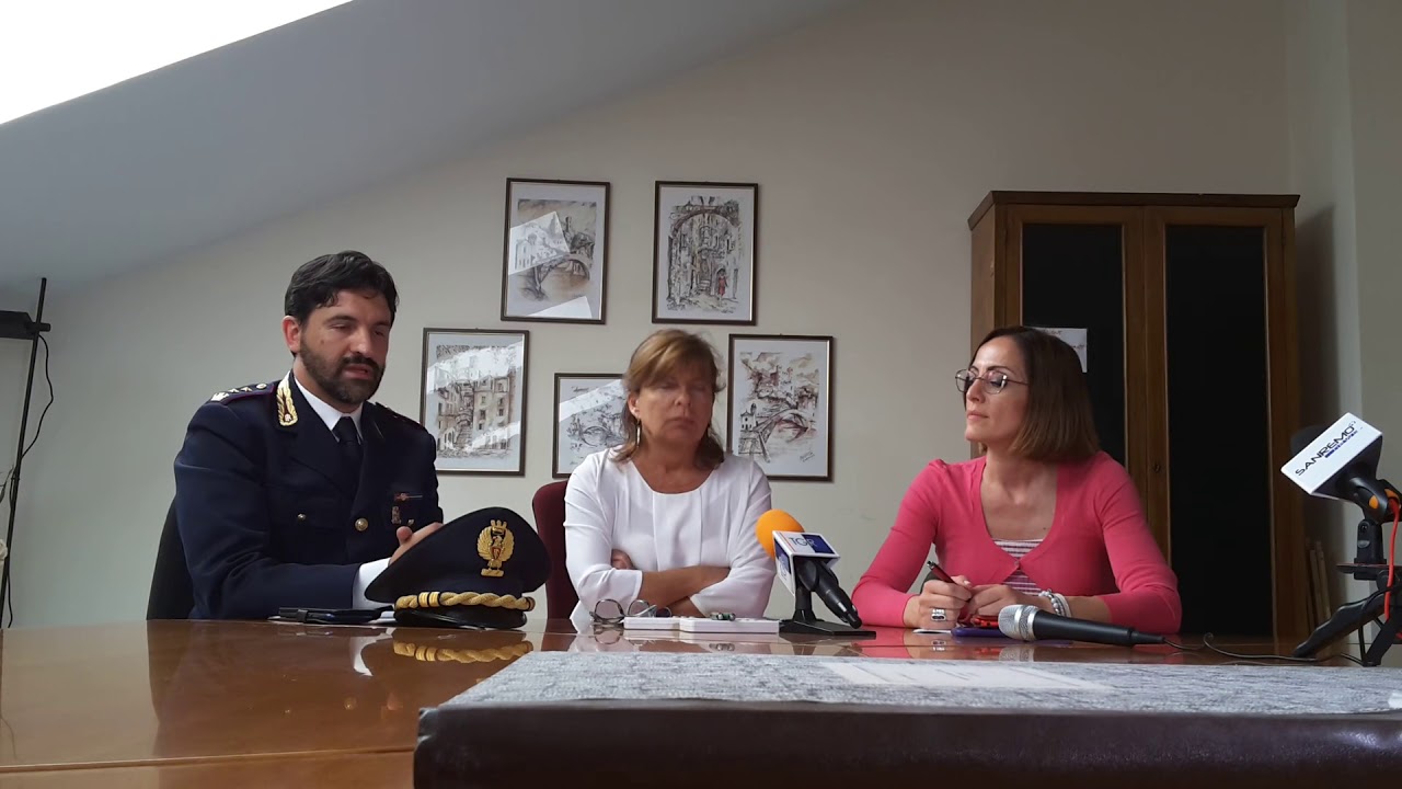 Omicidio Foschini - conferenza stampa - YouTube