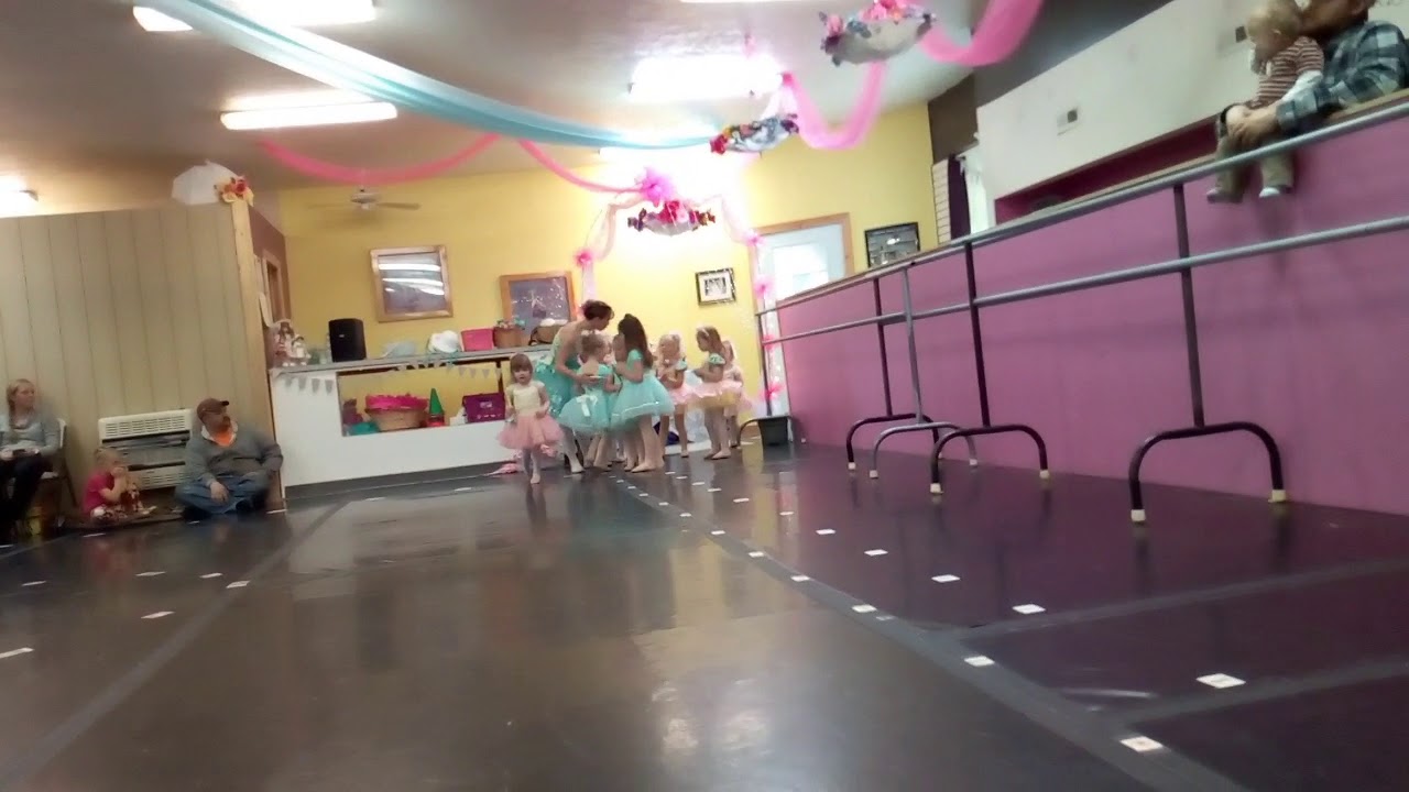 Tap tap jump arabesque - YouTube