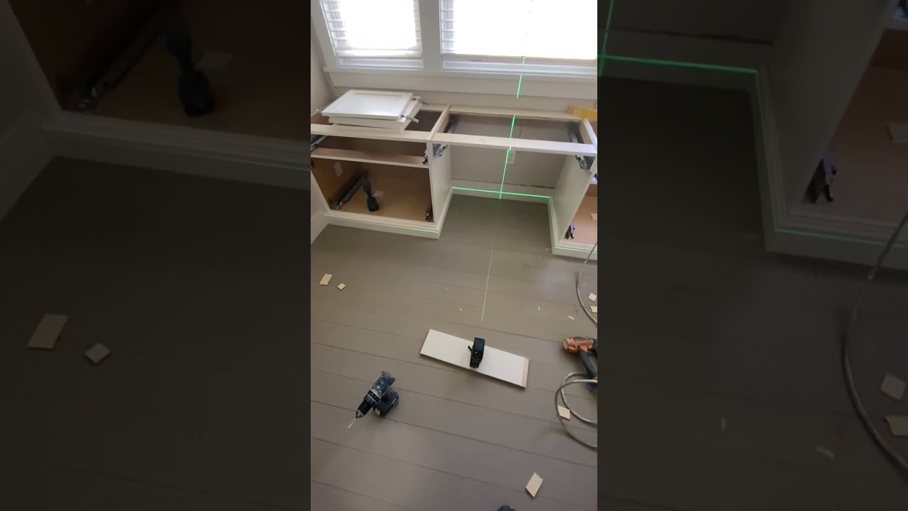 How to scribe base to the floor. - YouTube