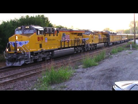 BIG Union Pacific Inspection Special with 18 cars! - YouTube