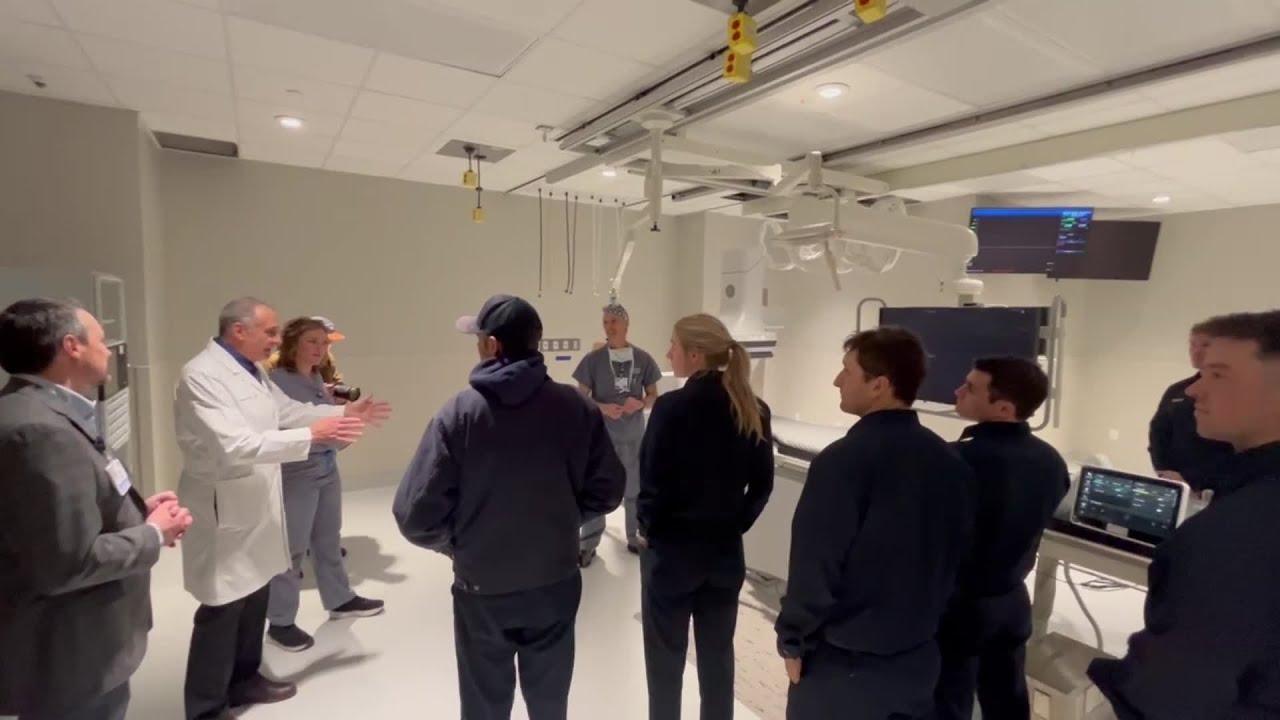 Dr. Doug Waldo shows the new Heart Center cath lab to Missoula ...