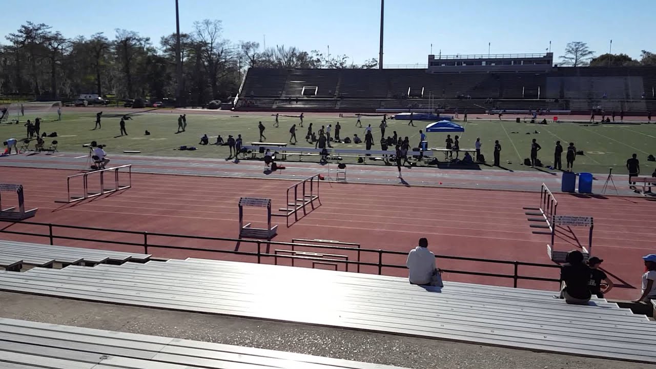 QUAMEL collegiate long jump - YouTube