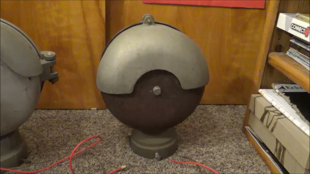 Ringing my Griswold Mechanical Bell - YouTube