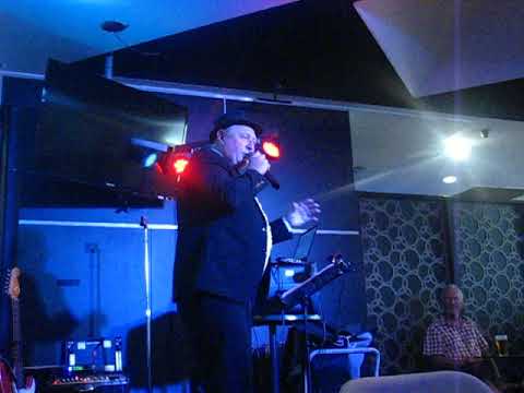 Dino Martini - Comedy - YouTube