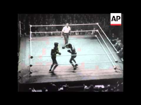 DAVE SANDS RETAINS TITLE (MIDDLEWEIGHT) - YouTube