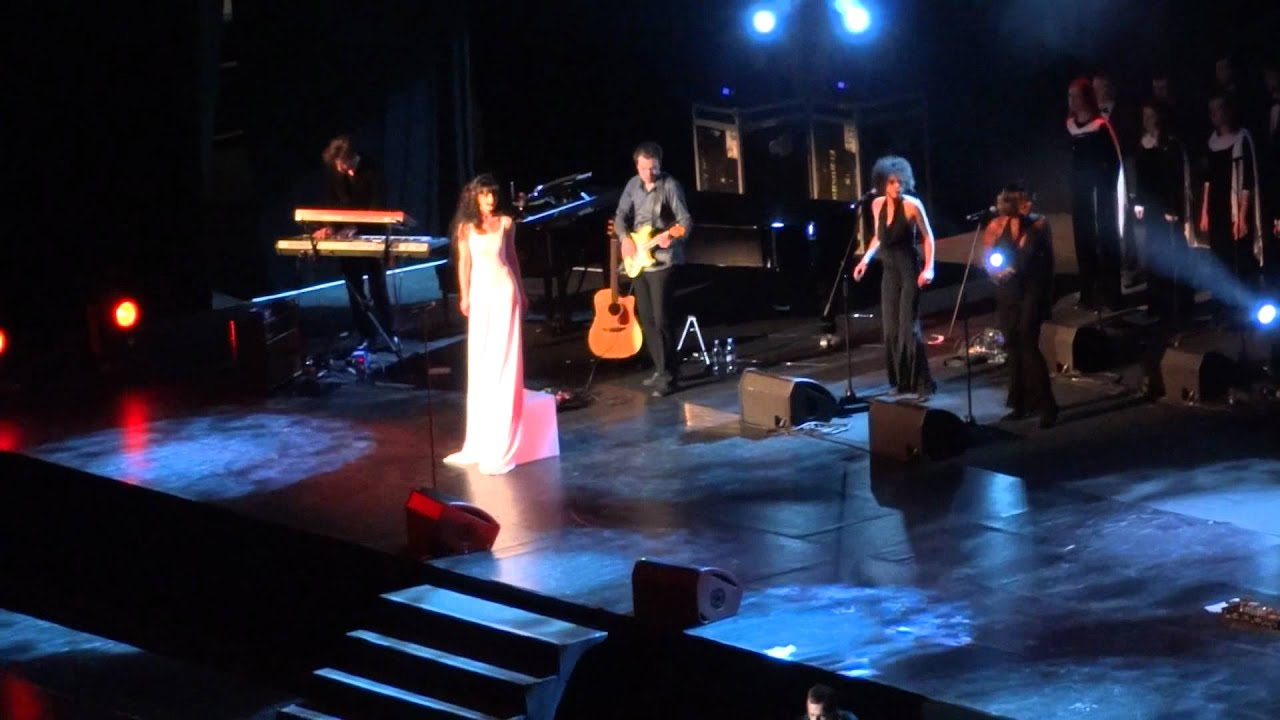 Emma Shapplin in Moscow - YouTube