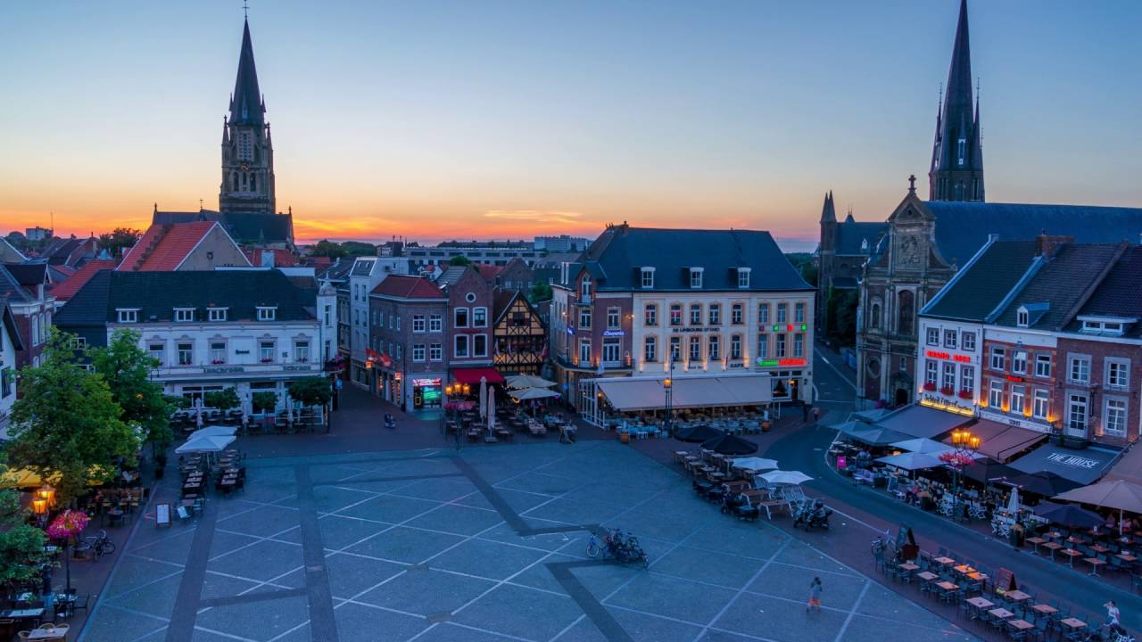 Timelapse Markt Sittard - Sittard-Geleen - YouTube
