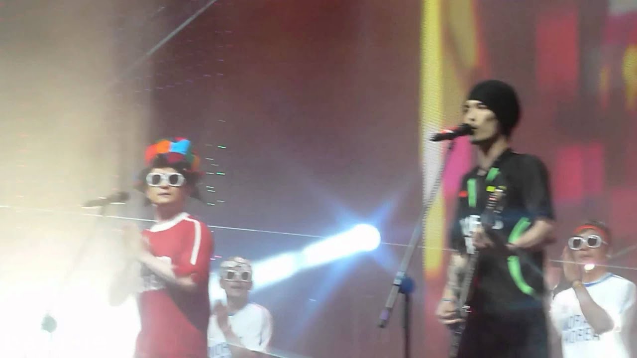 120623 MBC Concert in London - Norazo - Superman - YouTube