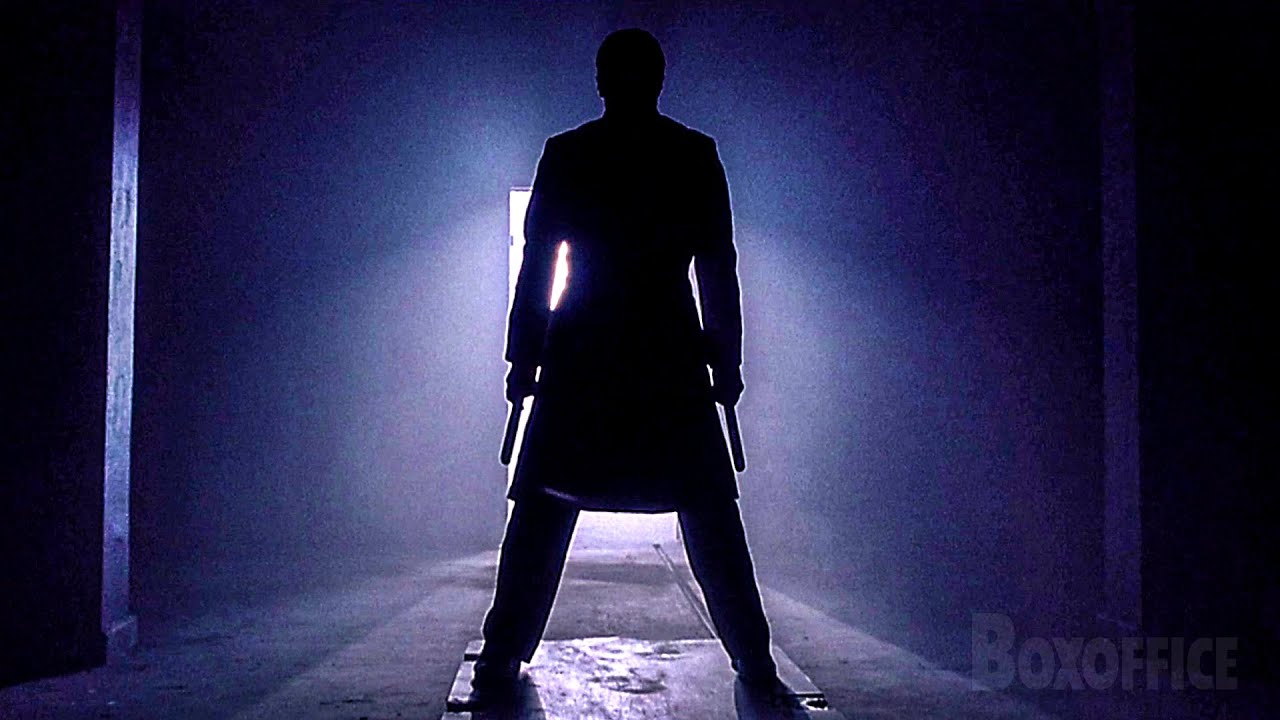 Christian Bale obliterates dozen of troopers | Equilibrium | CLIP - YouTube