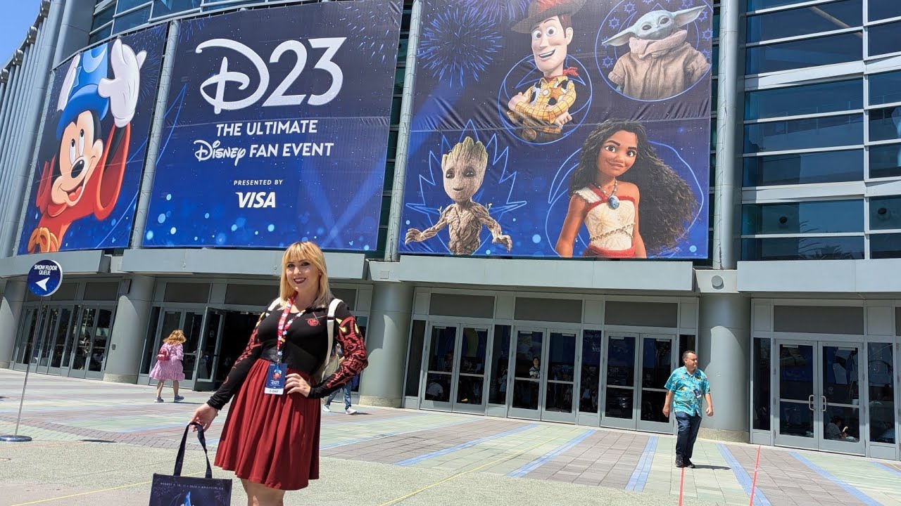 Our 1ST Experience at D23 Expo - YouTube