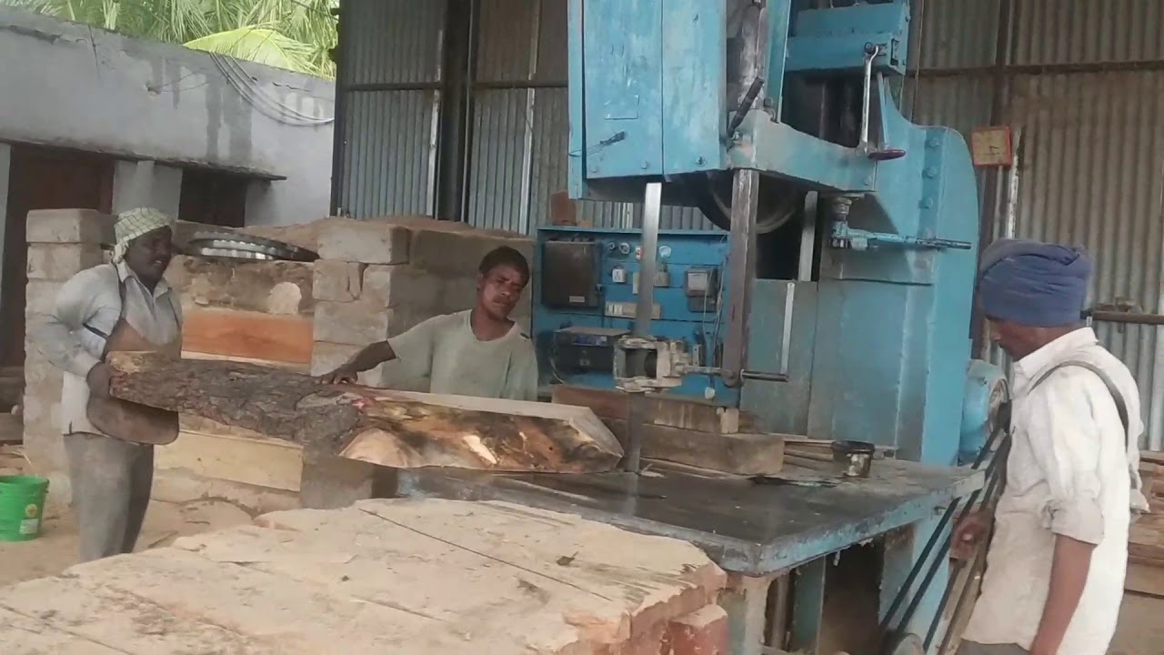 INDIAN SAW MILL ASHOK MESTRI - YouTube