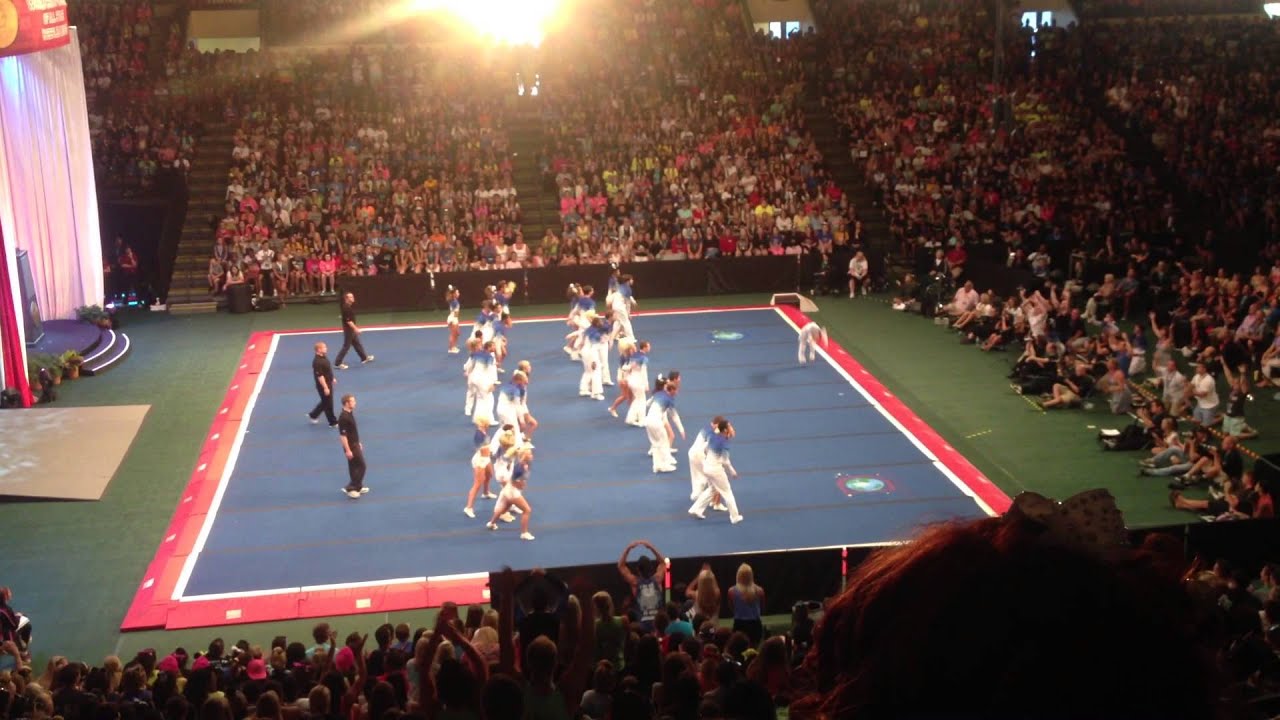 Cheer Athletics Cheetahs Worlds 2013 - YouTube