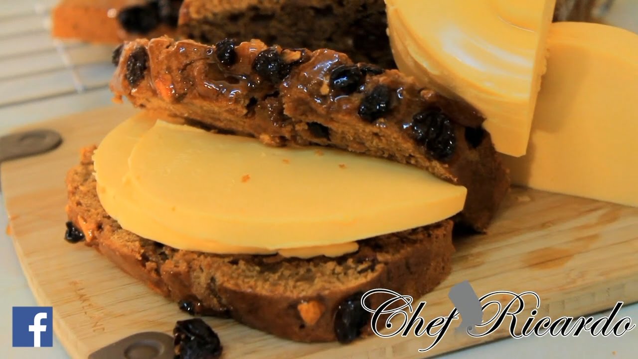 Jamaican Easter Bun Recipe Make Your Own Jamaican Easter Bun | Recipes ...