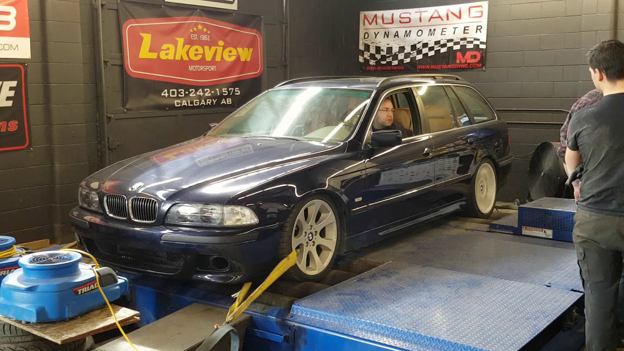 Rear mount turbo E39 540i Wagon dyno - YouTube