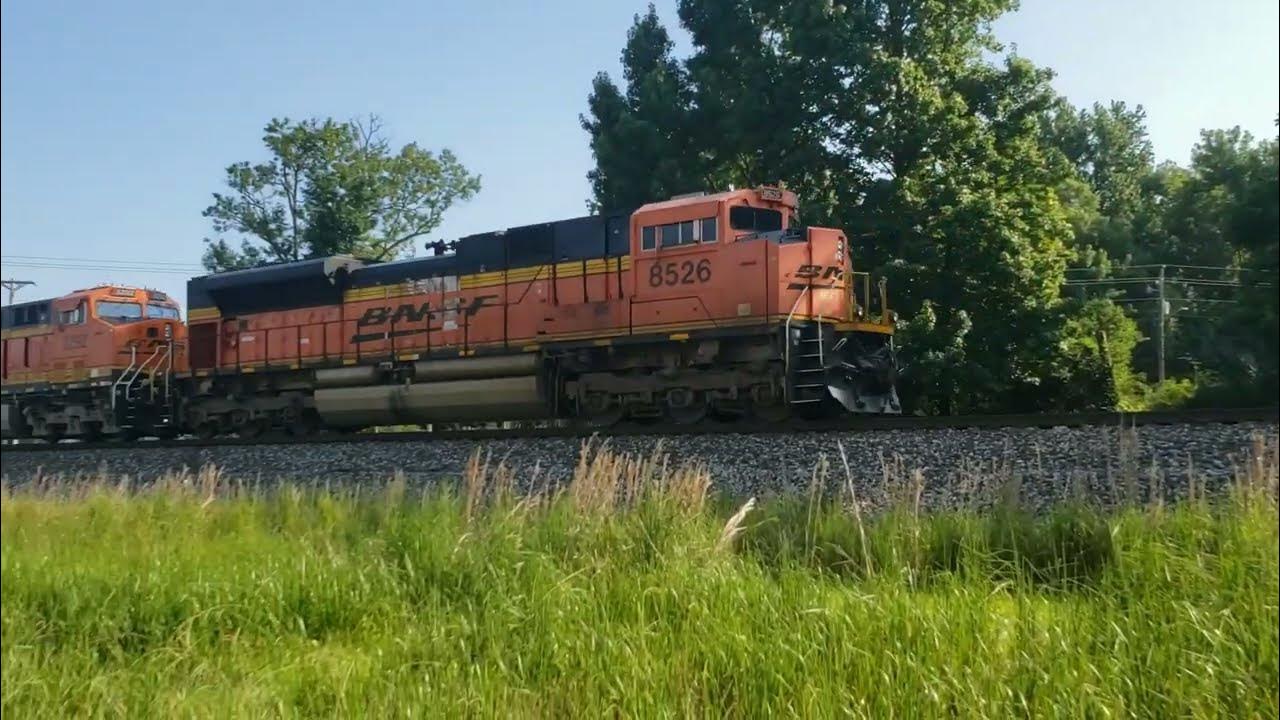 BNSF 3322, 3288, 3283, 3292 & 8526 Coal Train - YouTube