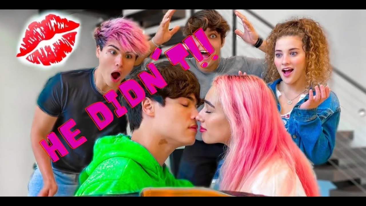 STOKES TWINS DO SPIN THE BOTTLE CHALLENGE! - YouTube