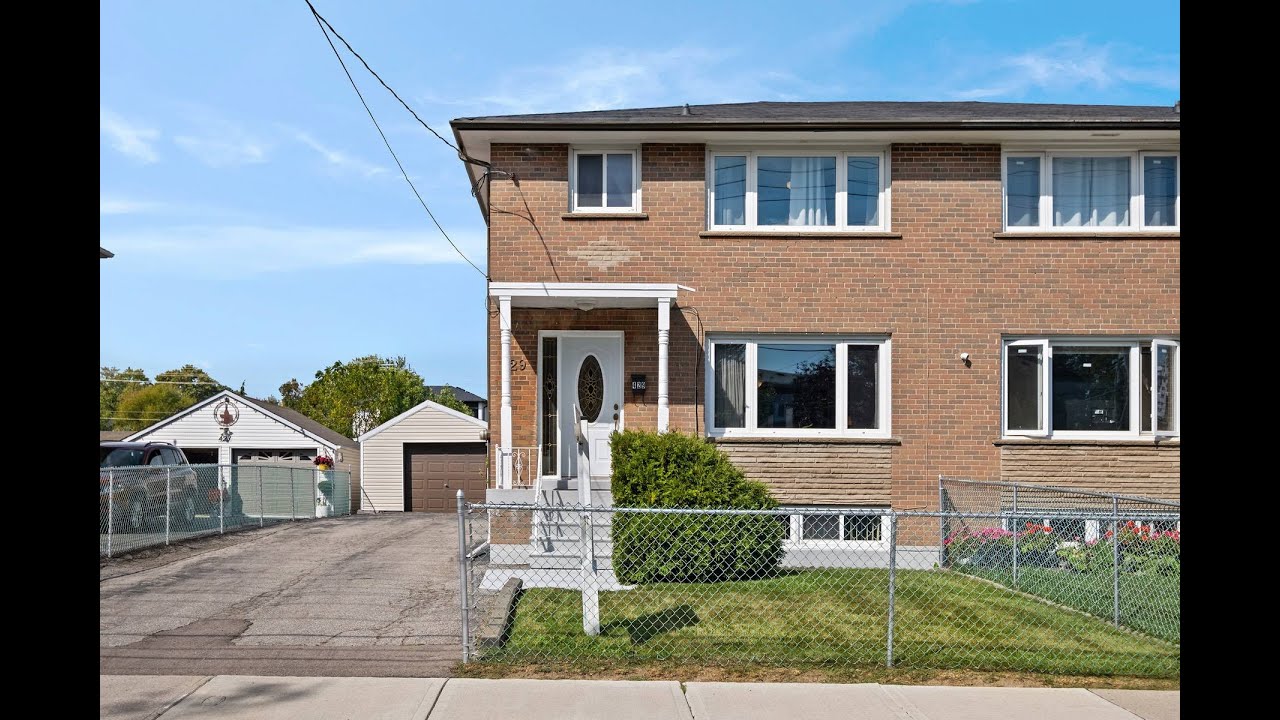 4K Real Estate Video Tour | 429 Revus Avenue, Mississauga - YouTube