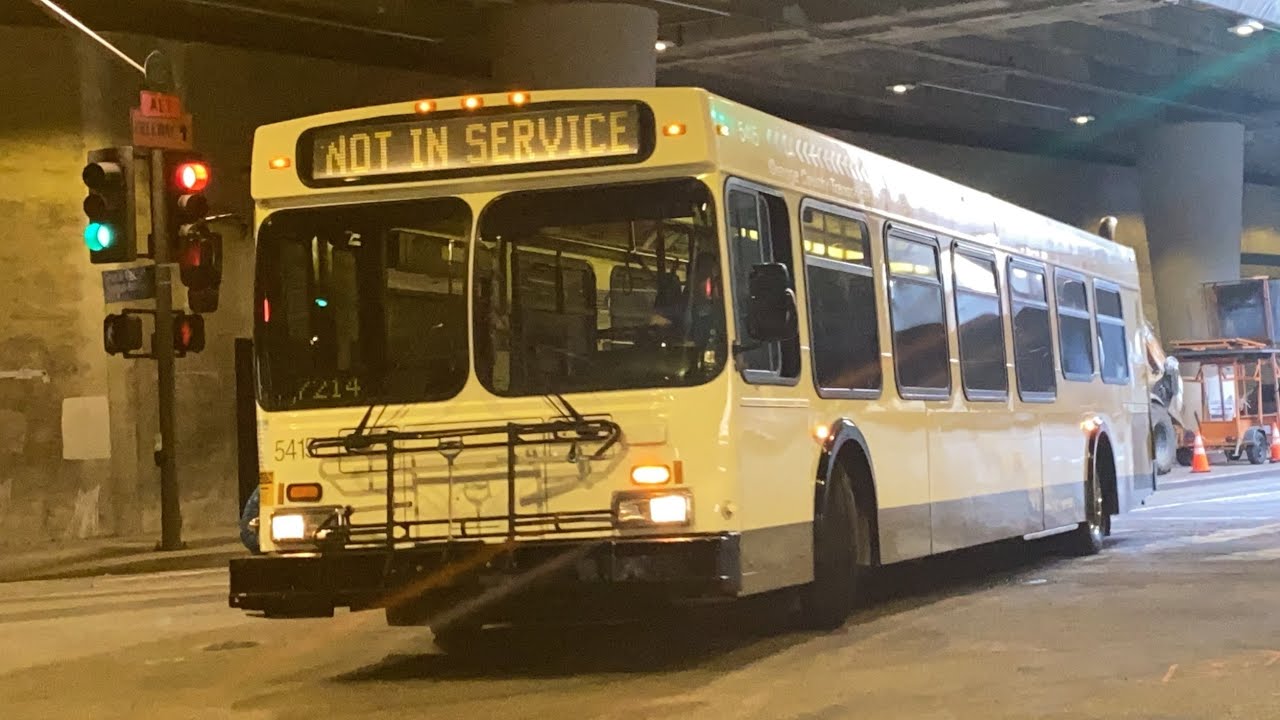 (SPECIAL) Ex-OCTA 1998 New Flyer D40LF #5415 - YouTube