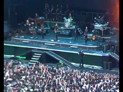 San Siro - inizio concerto di Bruce Springsteen - YouTube