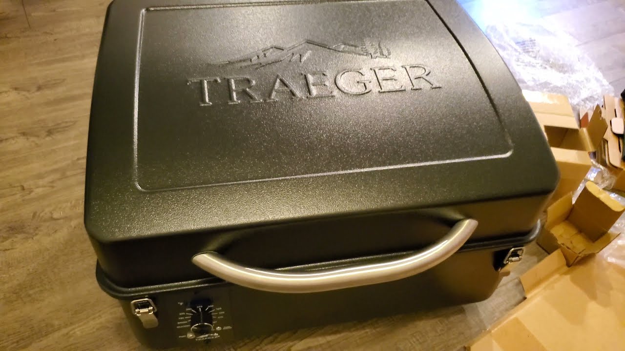 Traeger Scout - Smoker Grill Unboxing & Assembly - Review - YouTube