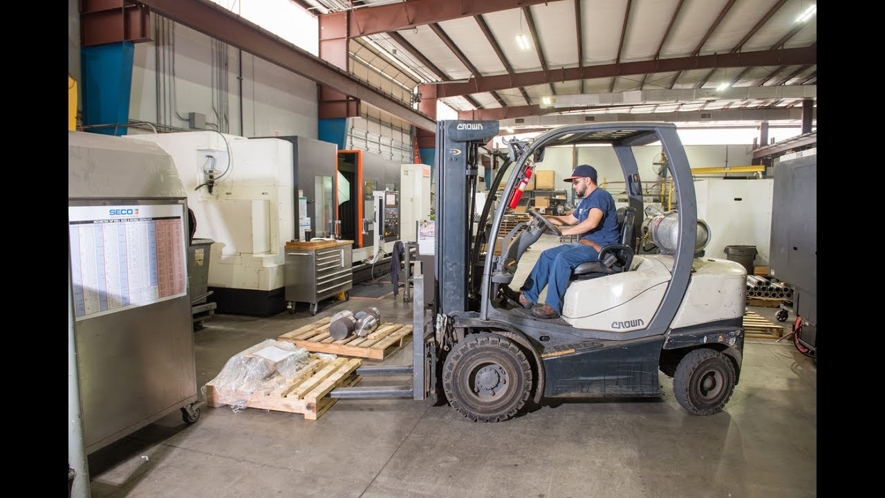 Crown C-5 Series Fleet with Maintenance Plan Enhances Uptime and ...