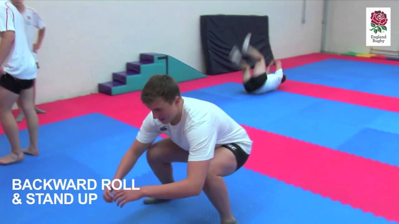 BACKWARD ROLL AND STAND UP - YouTube