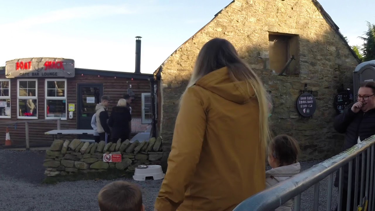 Epic screams from these poor girls!! - YouTube