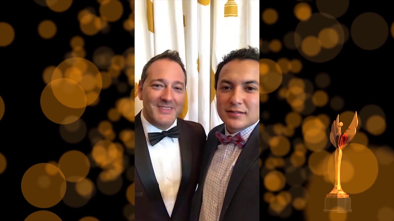Recibe MIchael Bedolla Premio Global a La Democracia - YouTube