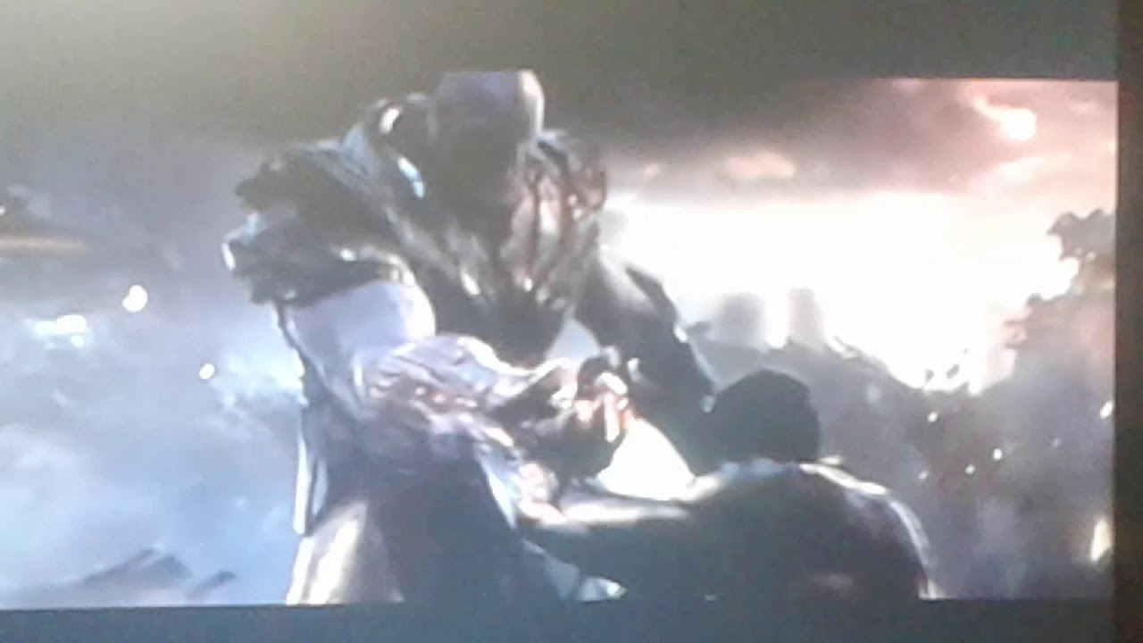 Tony Stark Snaps (Avengers Endgame) - YouTube