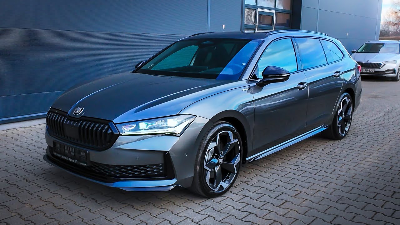 2025 Skoda Superb Sportline Kombi / Szary Graphite metalizowany / Design Suite Sportline - YouTube