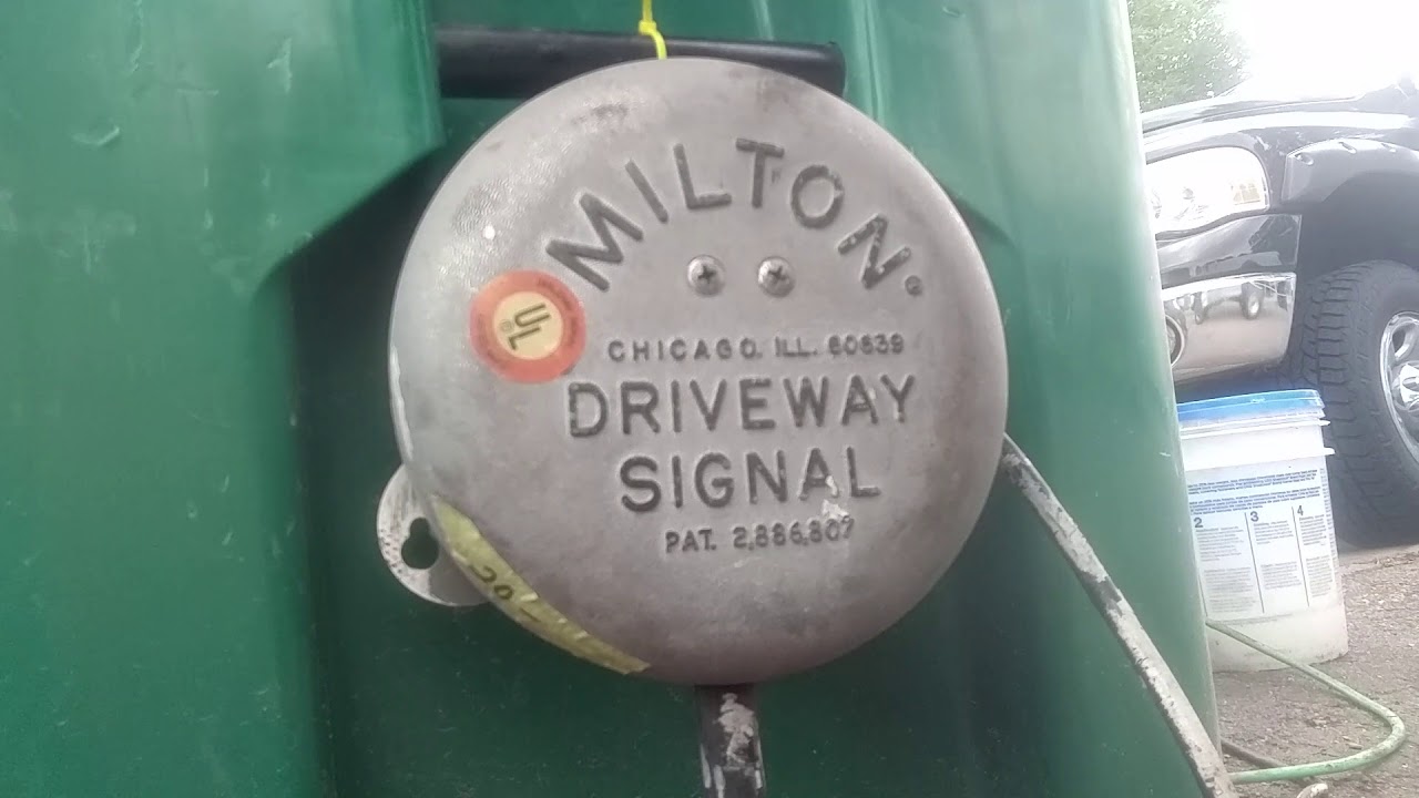 Milton driveway signal on gravel driveway - YouTube