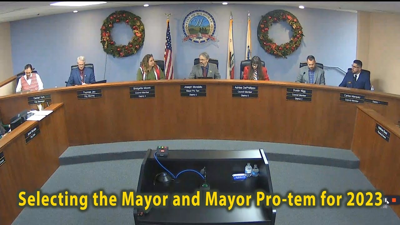 Choosing the Wildomar Mayor and Mayor Pro-tem for 2023 - YouTube