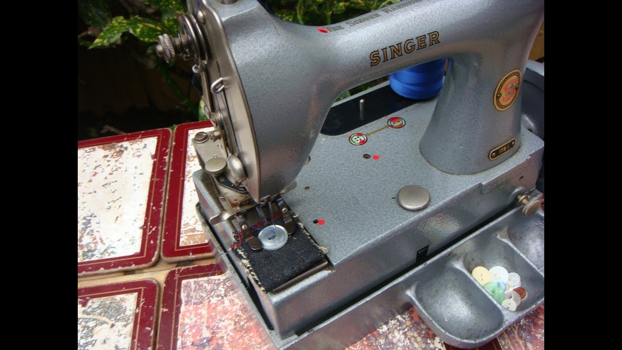 Old Vintage Antique 1943 Singer 178-1 button stitcher ( sewing machine ...