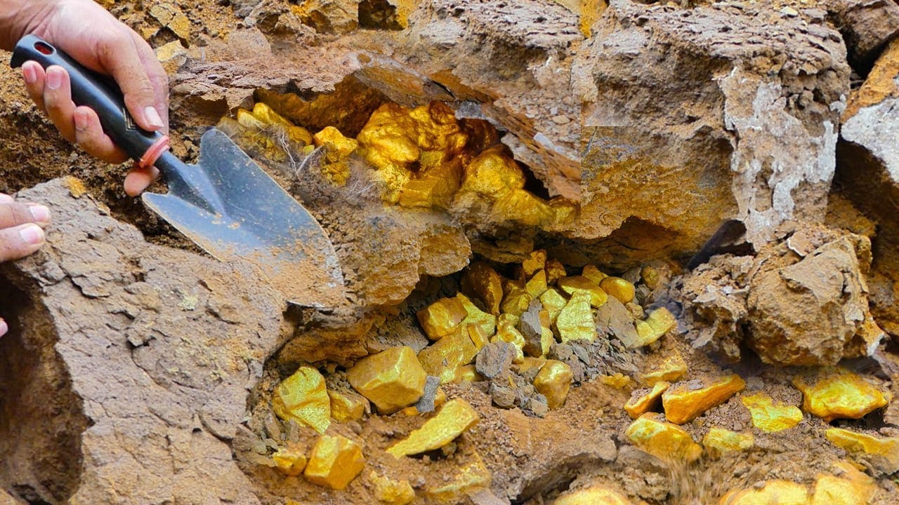 Gold nuggets, finding gold nuggets, mining for diamonds, gold mining ...