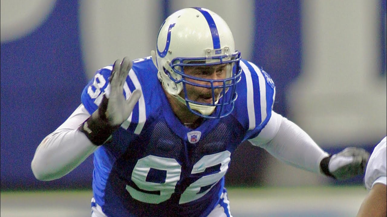 Defensive End Chad Bratzke Highlights - YouTube